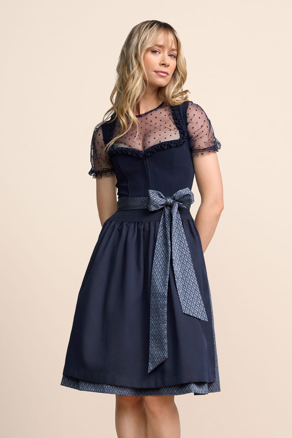 Dirndl in de Krüger Dirndl Online Shop